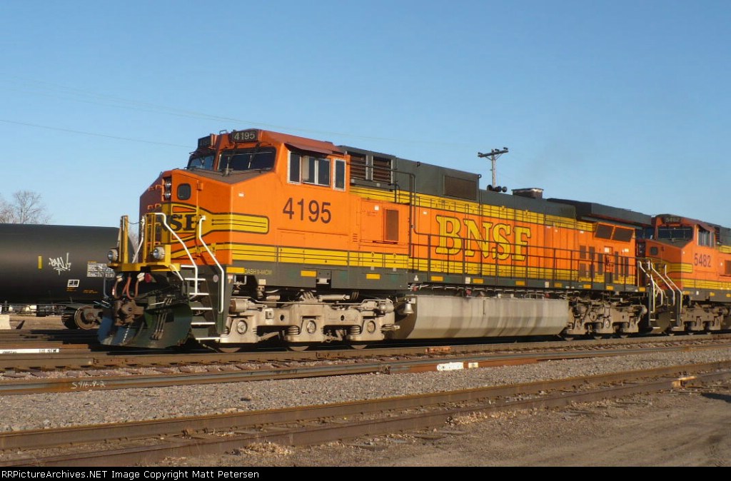 BNSF 3195